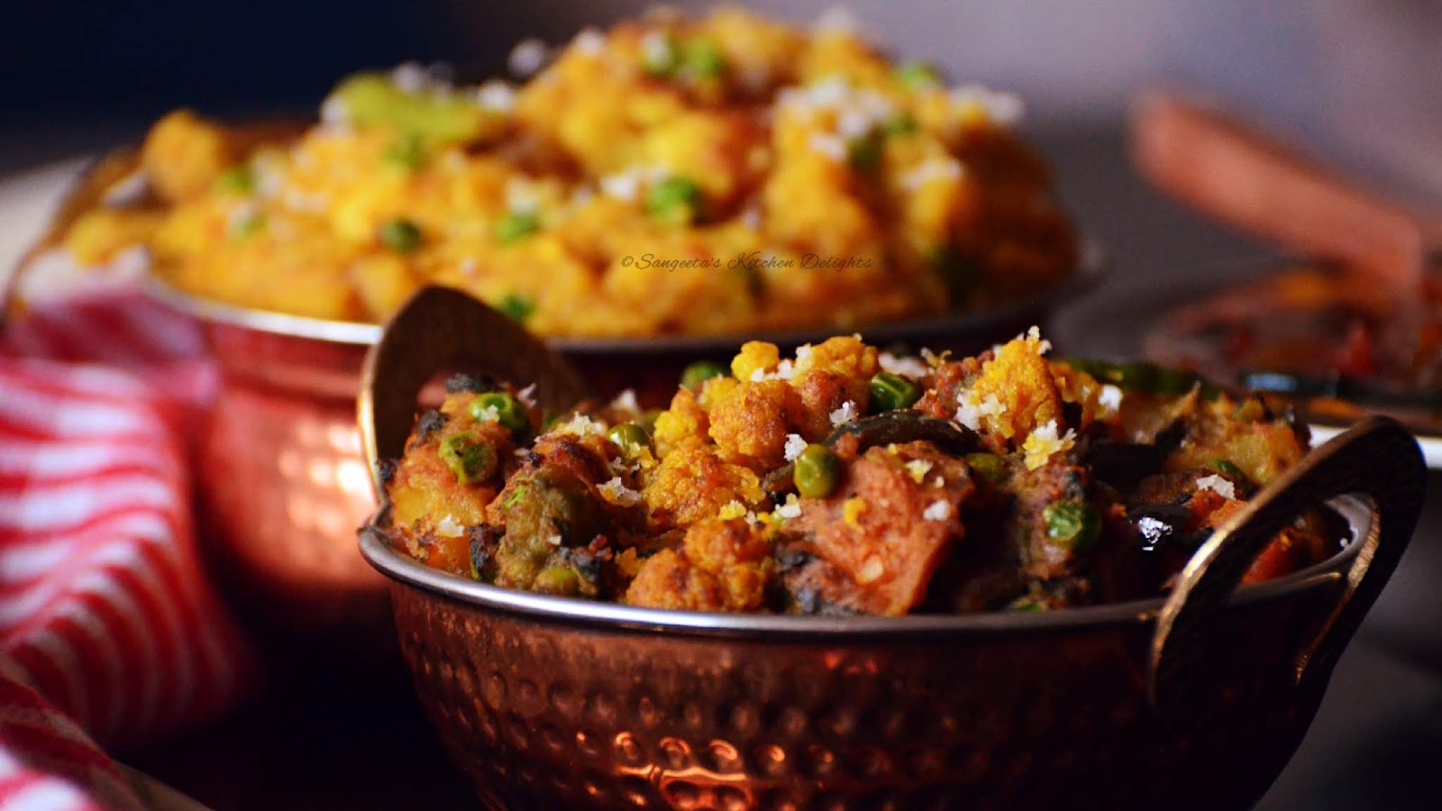 Bhoger Labra Torkari | Labra Sabzi | Traditional Bengali Mix Vegetable ...