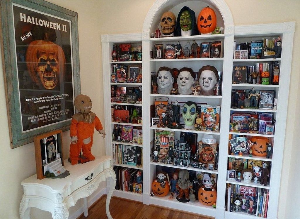 25+ Extraordinary Horror Living Room Decor Ideas