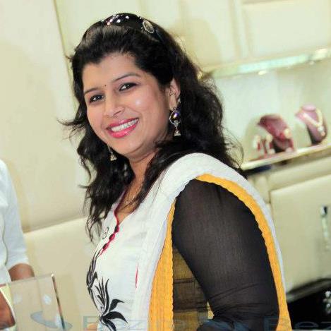 Actor Nitin Elder Sister Nikitha Reddy