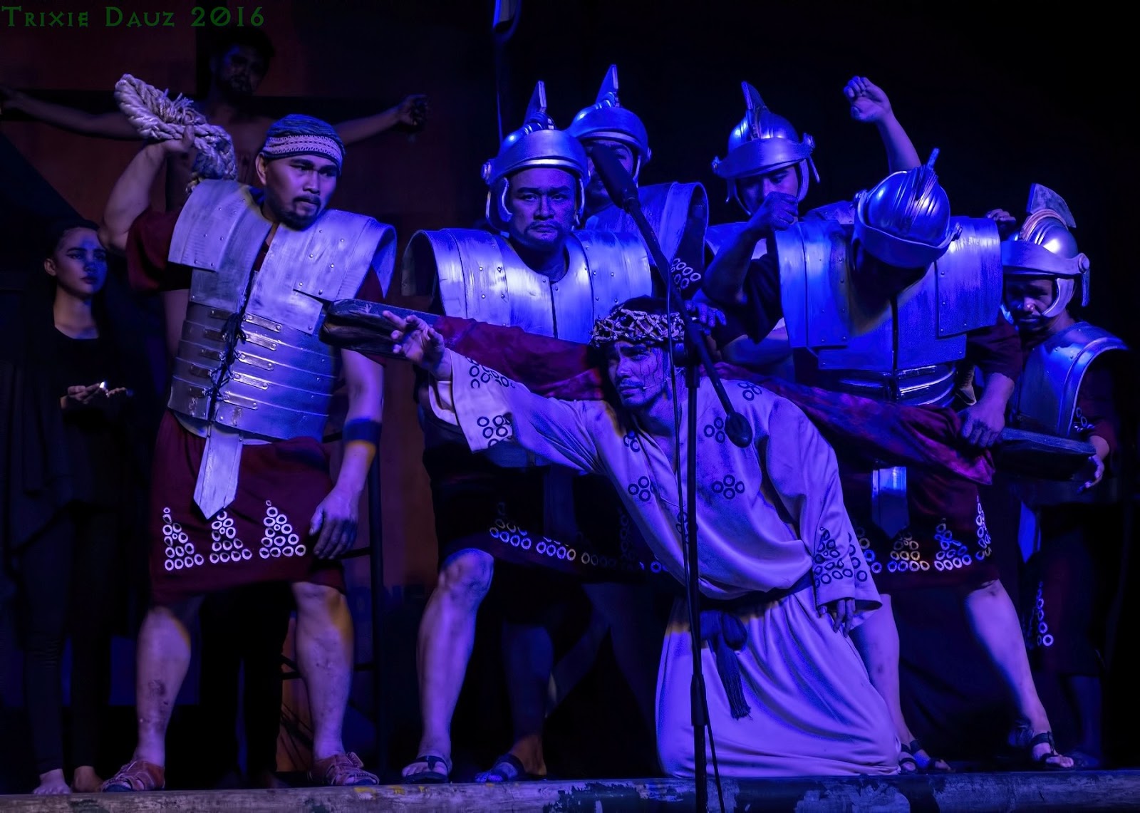 Pinoy Screen and Stage: Free Senakulo Play on Black Saturday at the ...