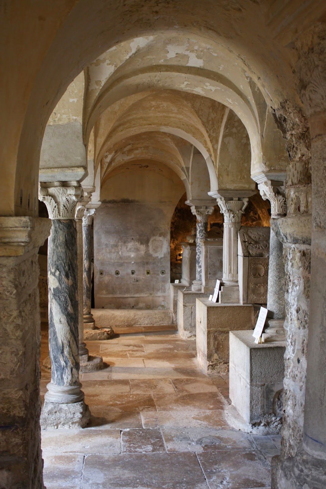 Atlas roman: Jouarre - Crypte Saint-Paul (77)