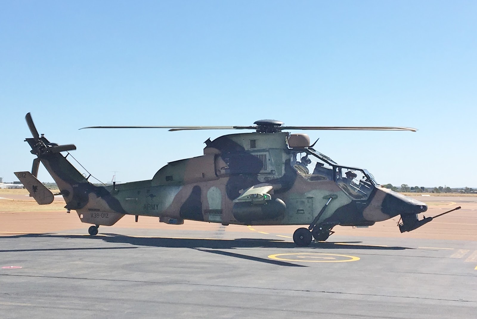 Central Queensland Plane Spotting: Australian Army Eurocopter (ARH ...