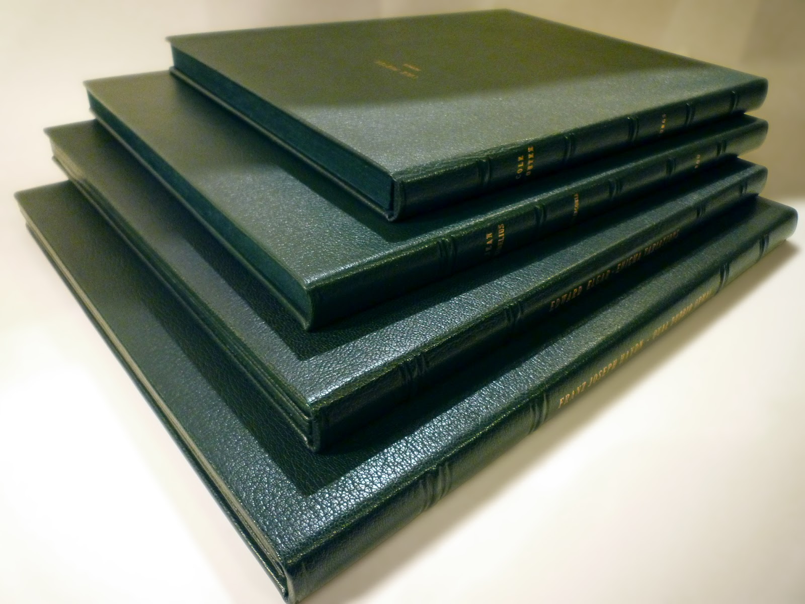 Bookbinder's Chronicle: Leather Clamshell Box & Folder