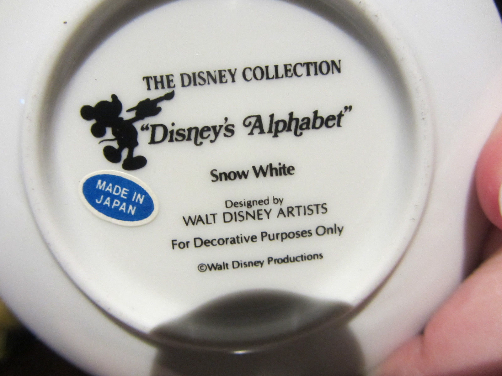 Filmic Light - Snow White Archive: Disney's Alphabet Plate Collection