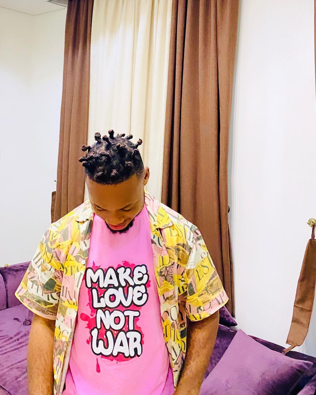 Photos of Poco Lee hairstyle