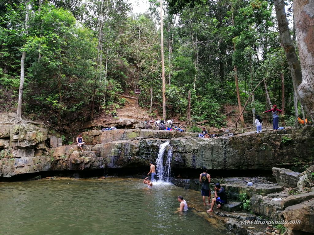 Trekking ke Telaga Bidadari Muka Kuning Batam - Kisah, Ulasan, dan ...