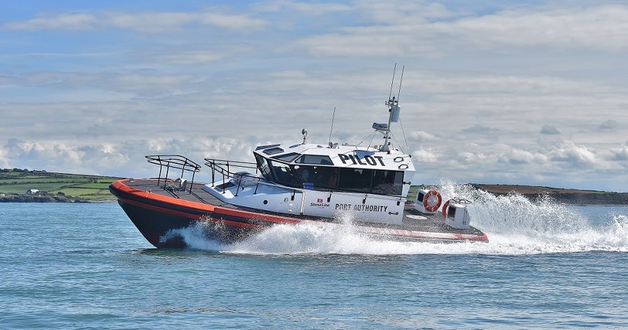 VESSELS AT HOLYHEAD: NEW TITLE PICTURE........Holyhead pilot boat St ...