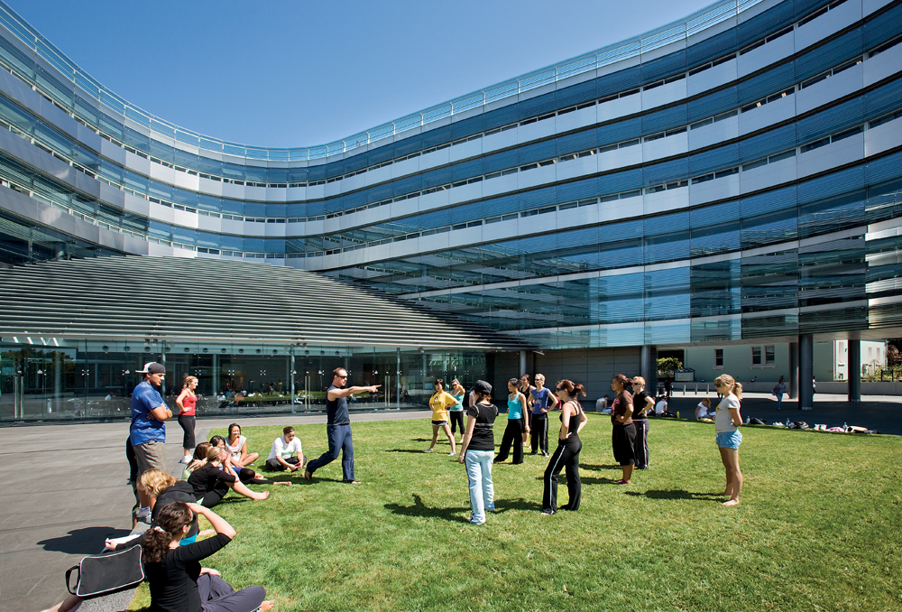 Modern Architecture On University Complex | Architecture ...