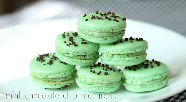She Makes Pretty Things: Macaron Love: Mint Chocolate Chip Macarons