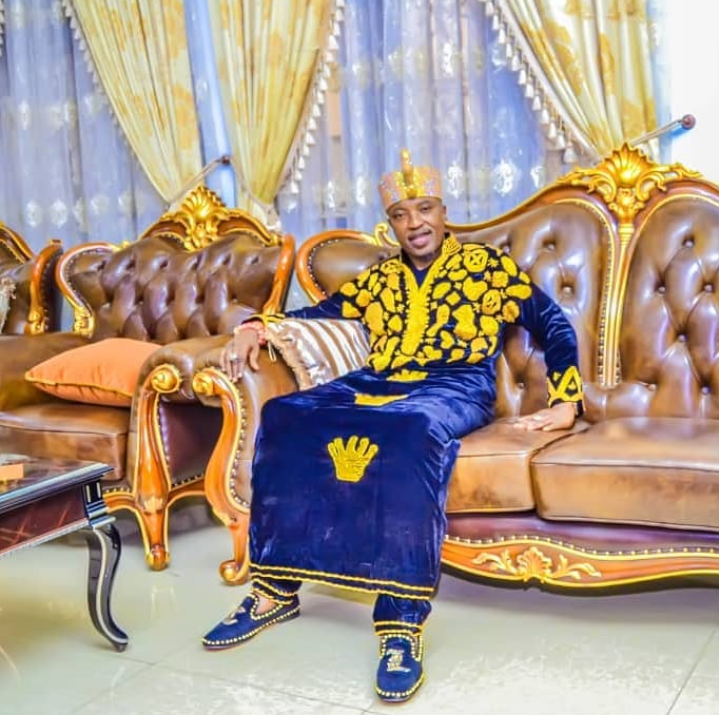 Stella Dimoko Wordless Post