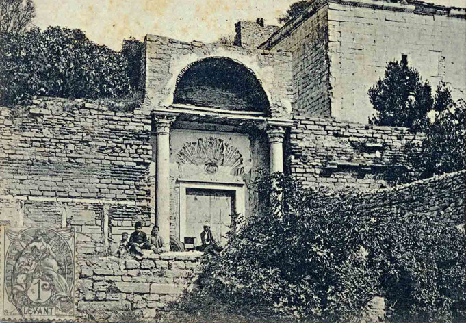 ΚΩΝΣΤΑΝΤΙΝΟΥΠΟΛΗ: ΣΤΑ ΧΕΡΣΑΙΑ ΤΕΙΧΗ ΤΗΣ ΚΩΝΣΤΑΝΤΙΝΟΥΠΟΛΗΣ.
