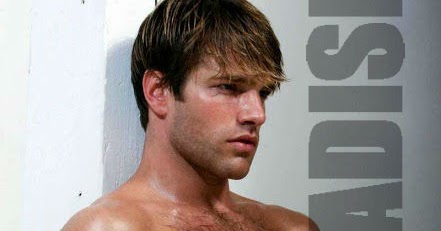 Il modello Joseph Sayers nudo ed eretto! - JP PLUS!