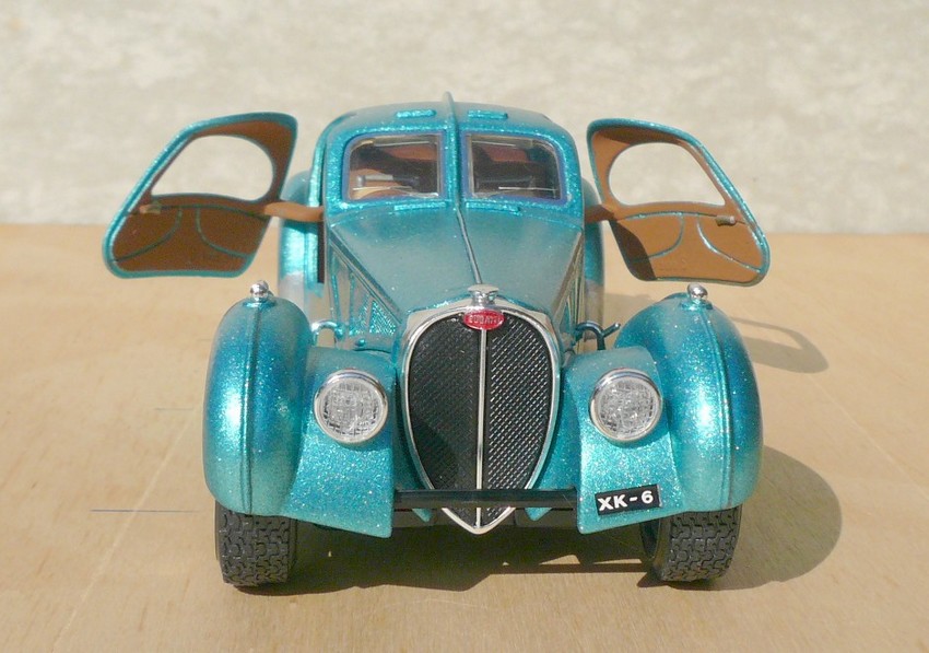 Garage de poche Jipé: Bugatti 57S Atlantic