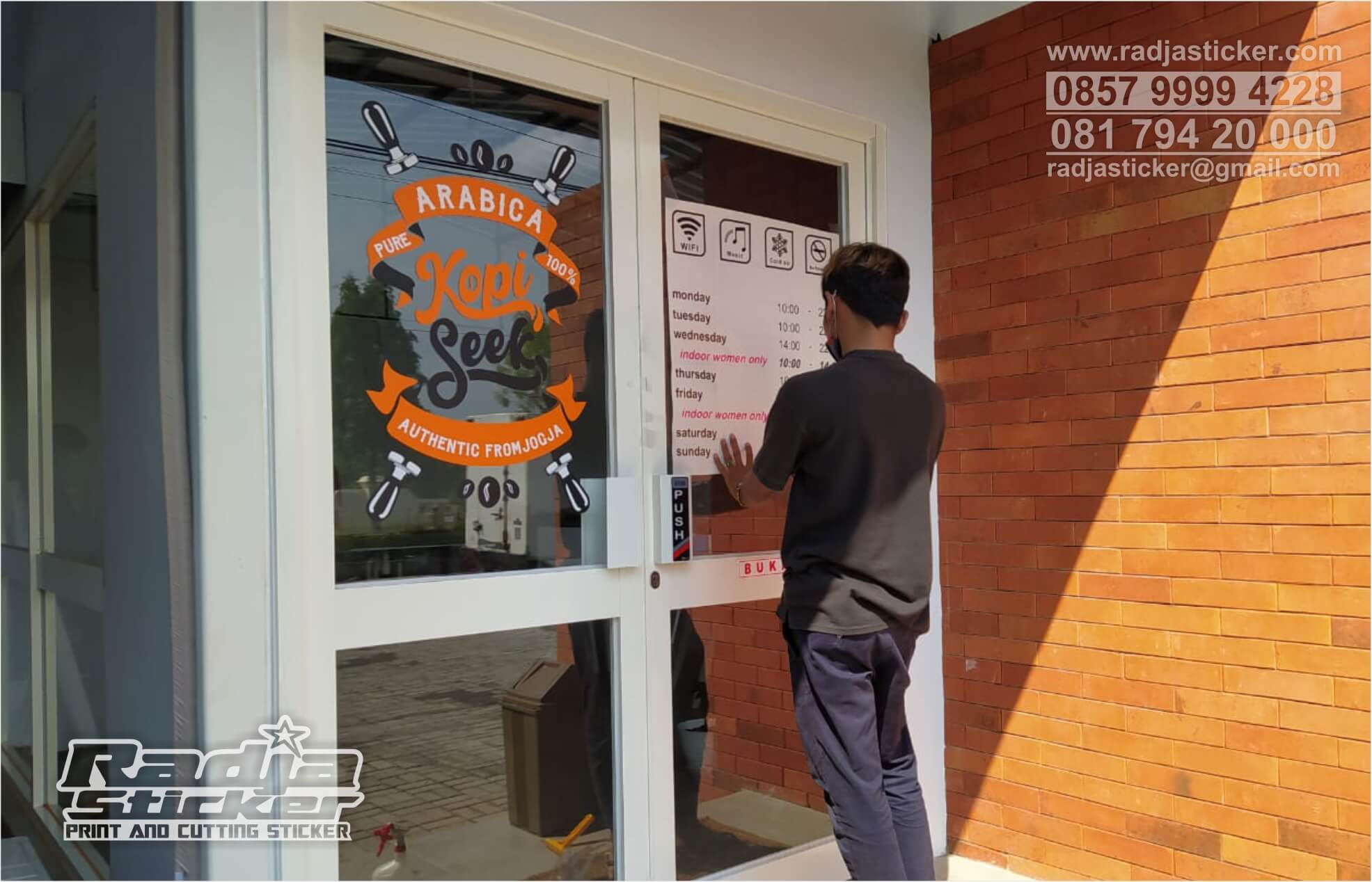 Stiker Cutting Kaca Cafe | Pemasangan Stiker Kaca Cutting - Radja Sticker