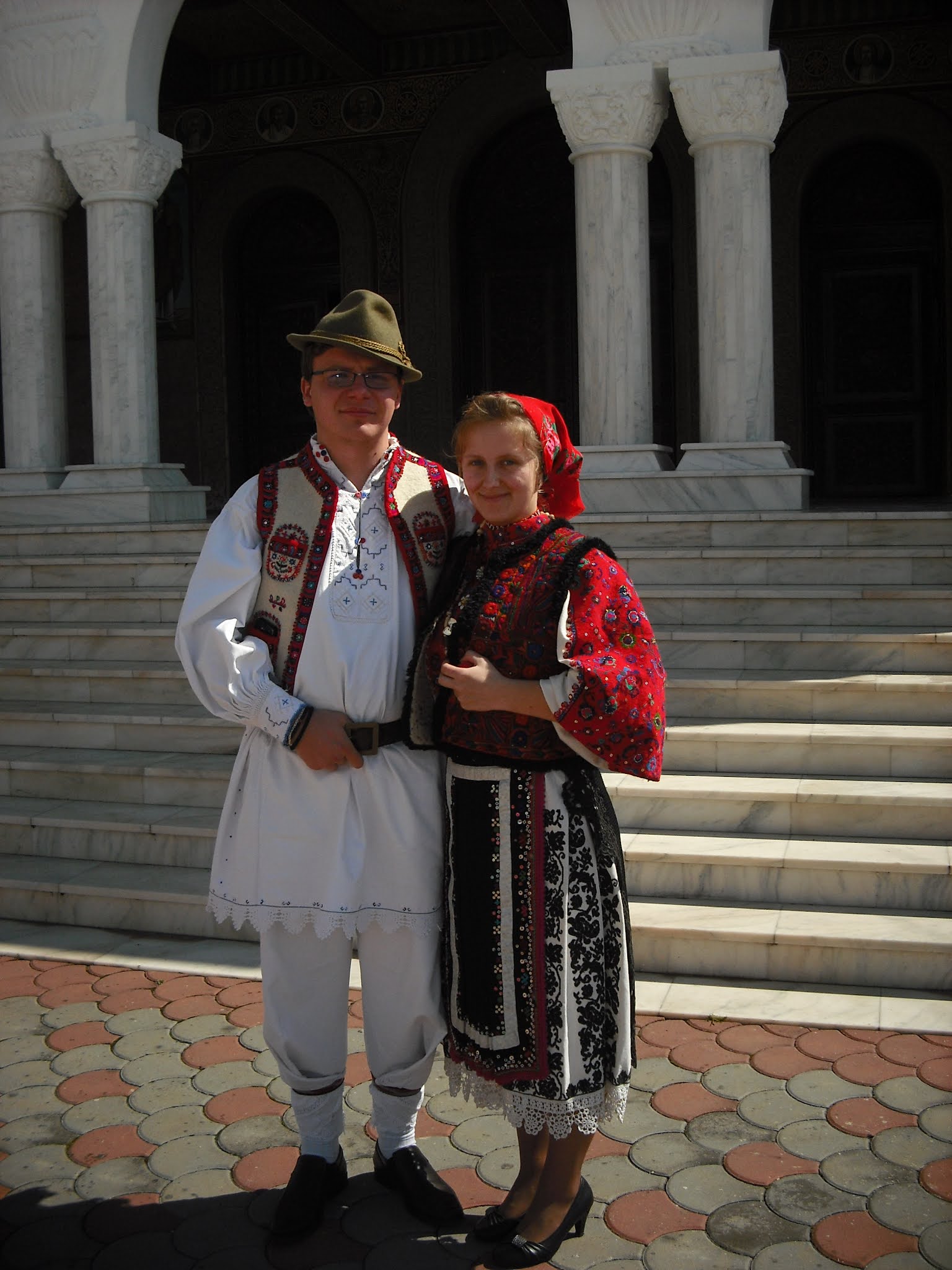 Portul popular pădurenesc