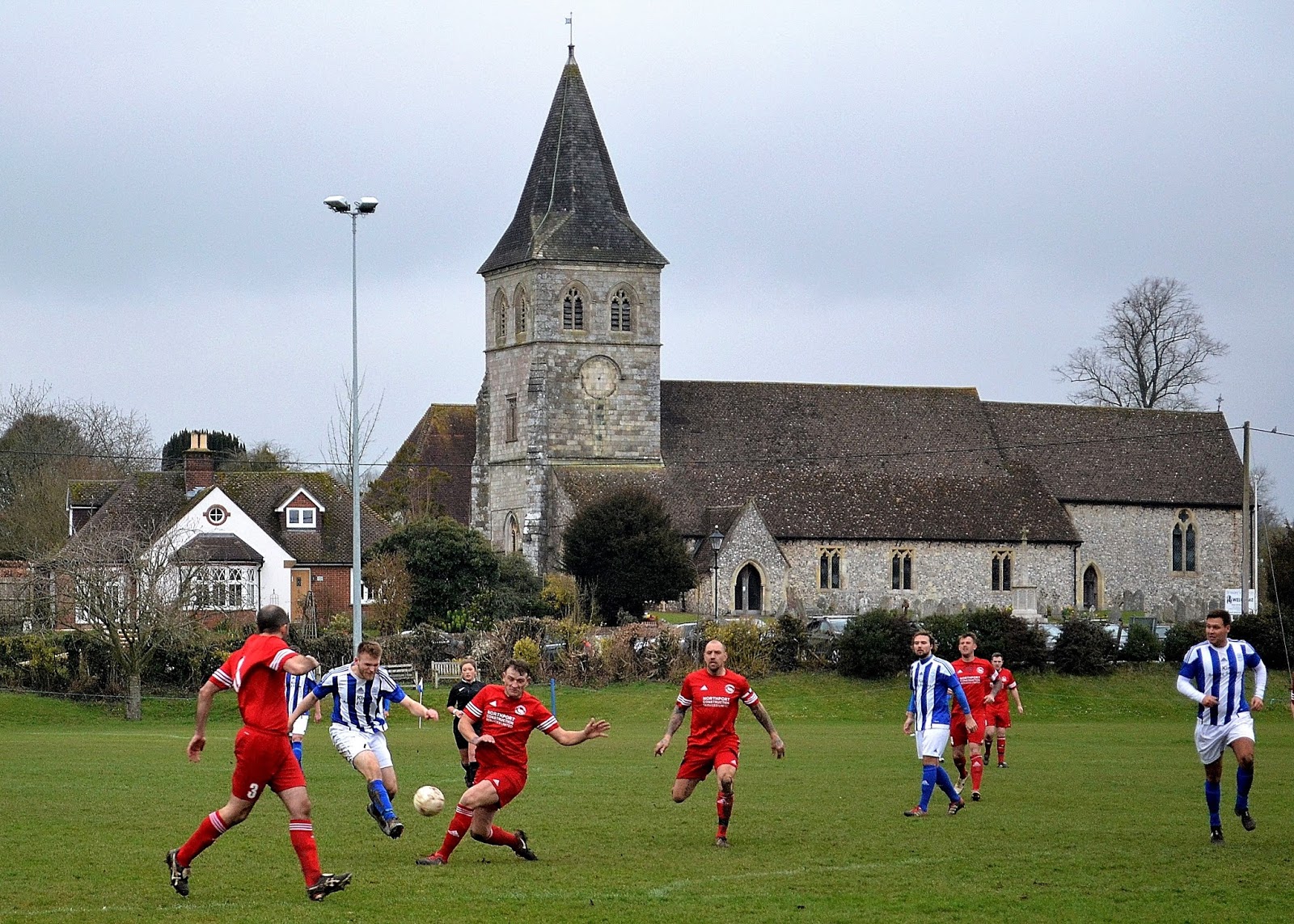 Hopping Around Hampshire: Overton United v Paulsgrove