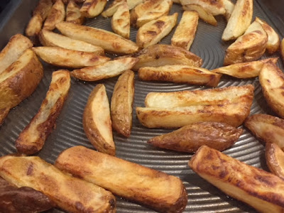 Home-made oven chips