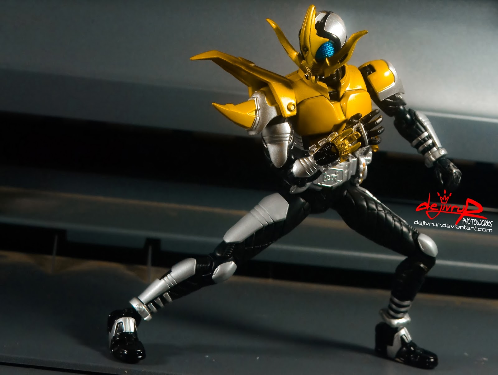 dejivruR photo Gallery: BEHOLD!! ZECT's rider of golden beetle... Kamen ...