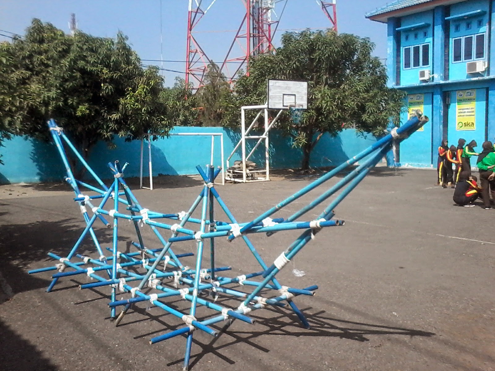 Materi dan Contoh Bentuk Pionering