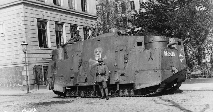 daily timewaster: Uberlandwagen Hedi, an A7V converted into an all-MG ...