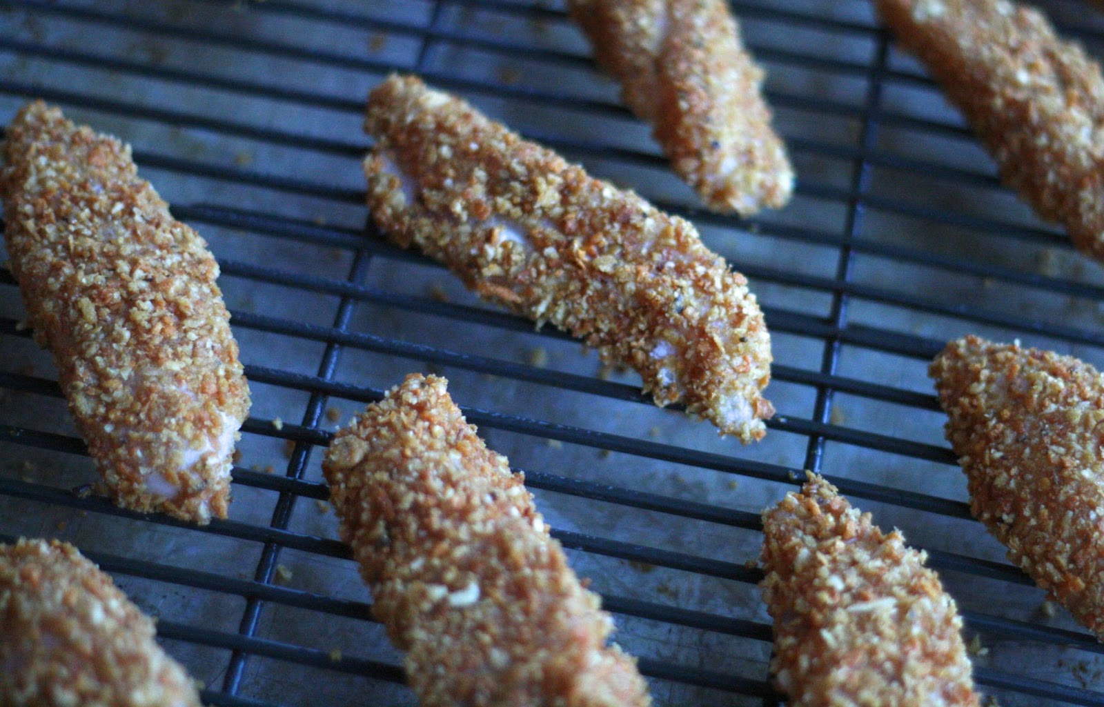 tune 'n fork: Baked Chippy Chicken Fingers