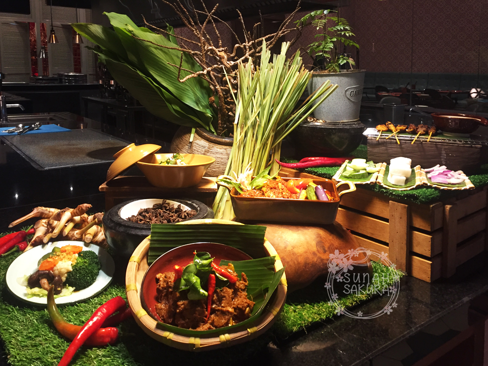Buffet Ramadhan 2020: Irama Buffet Dinner di Amaya Food Gallery, Amari ...