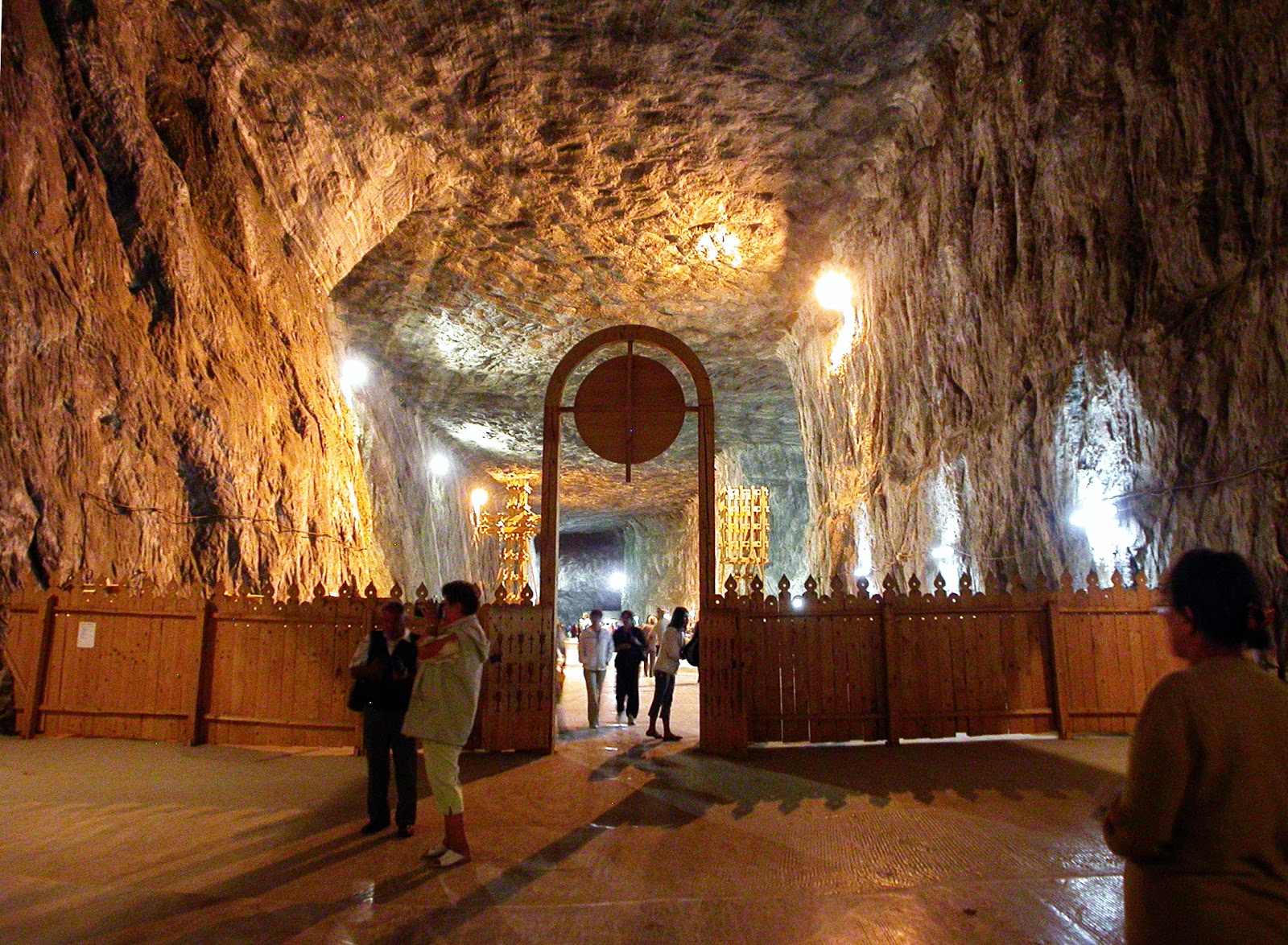 Romania Megalitica: Salina Praid. Oraşul din adâncuri. The famous Praid ...