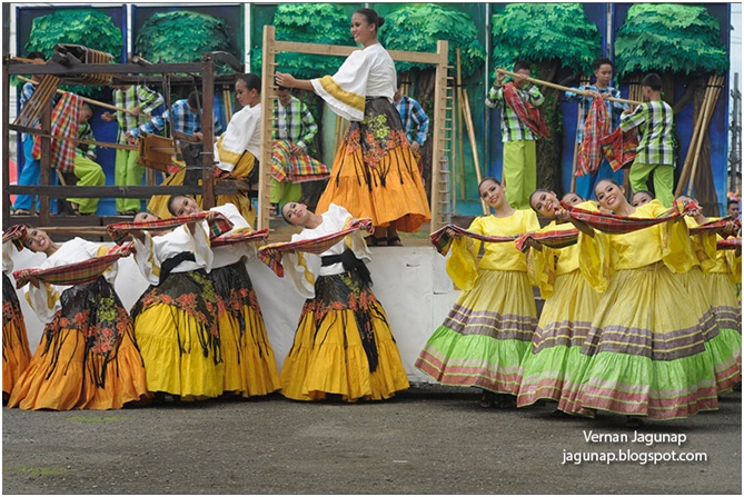 Hmmm, Grrr, Blah! Blah! Blah!: Festivals of Iloilo