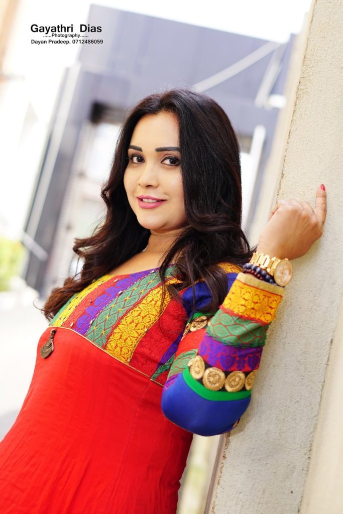 Gayathri Dias 2020 - For your lovely Desktop | The Best Place to Enjoy ...