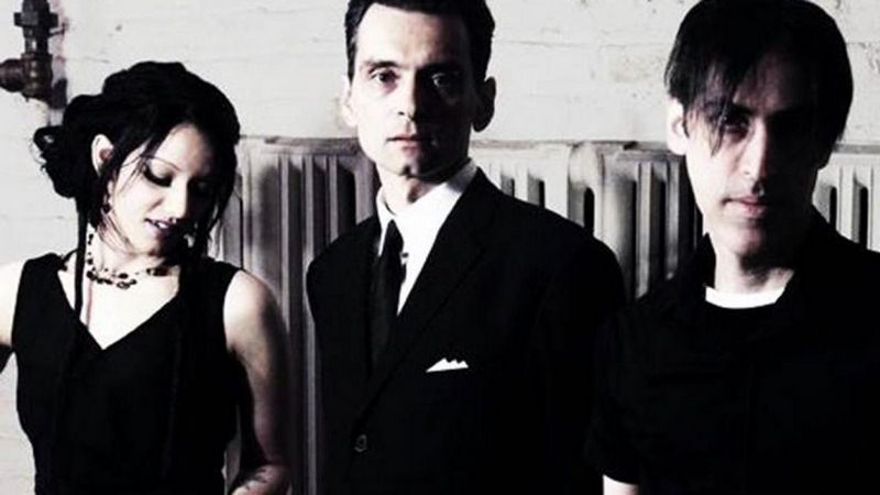 Demasiadas Noches: Ethereal Wave