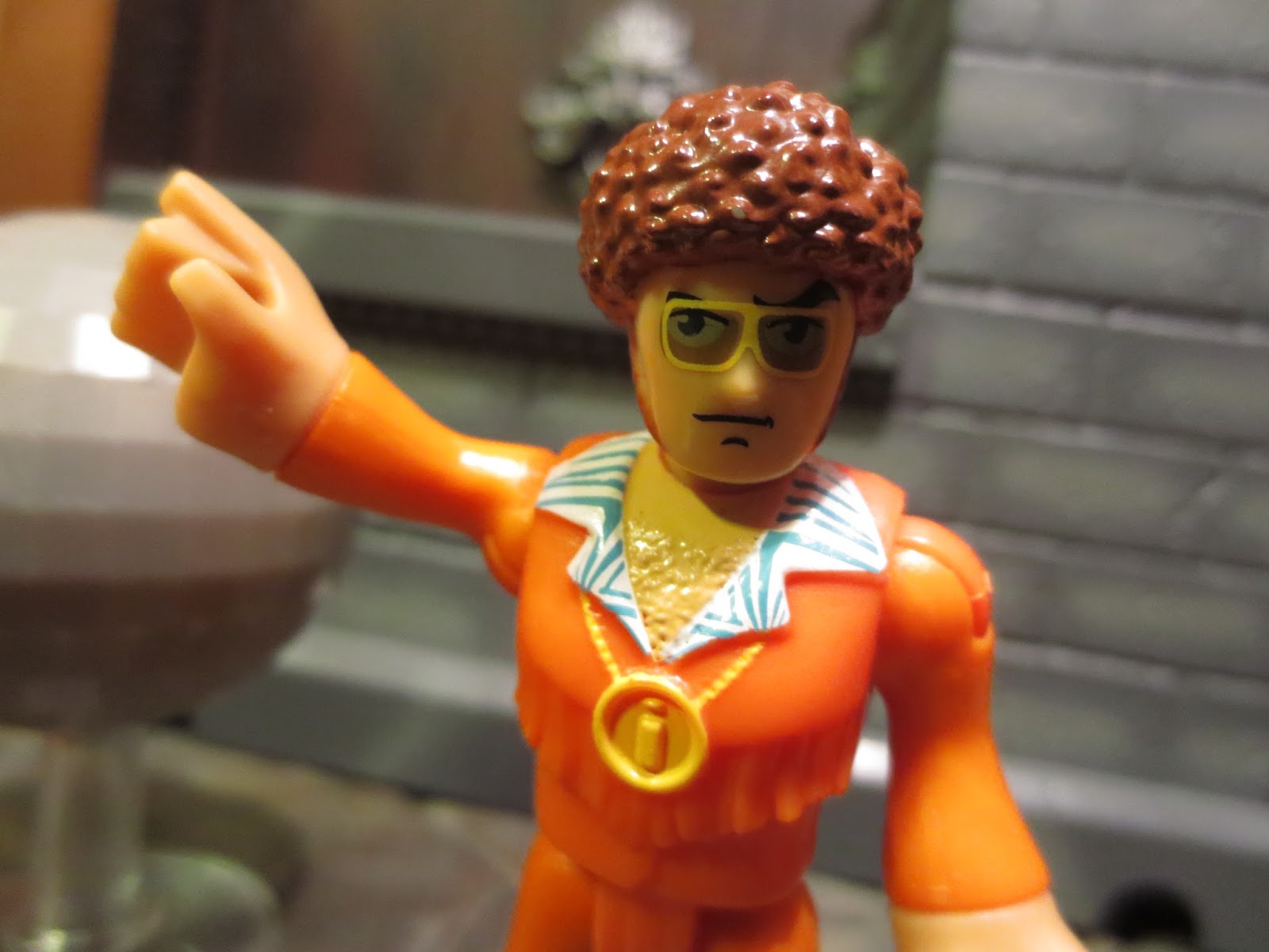 Action Figure Barbecue: Action Figure Review: Disco Guy from Imaginext ...