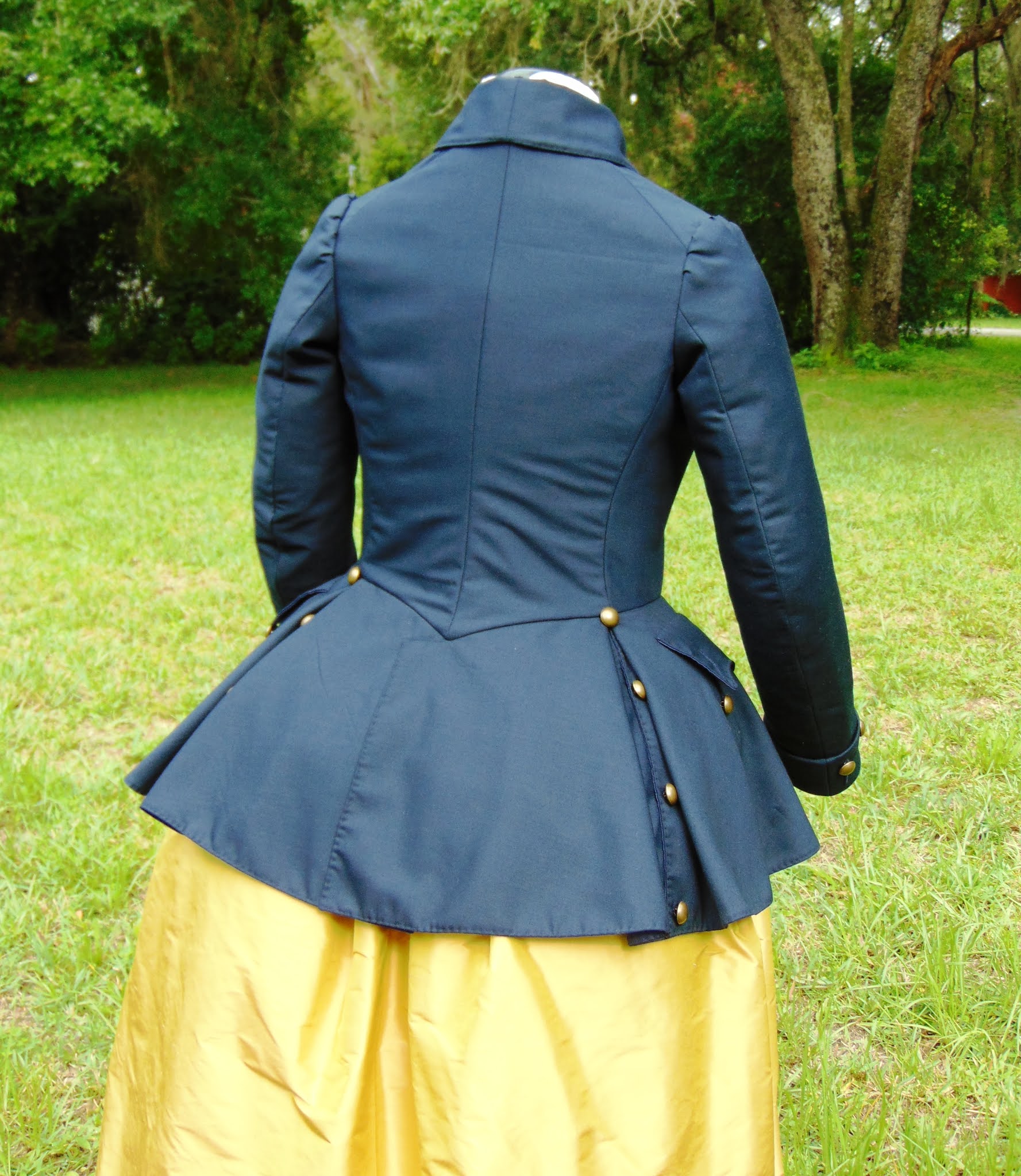 The Antique Sewist: 1760s Riding Habit, or "sporting" ensemble