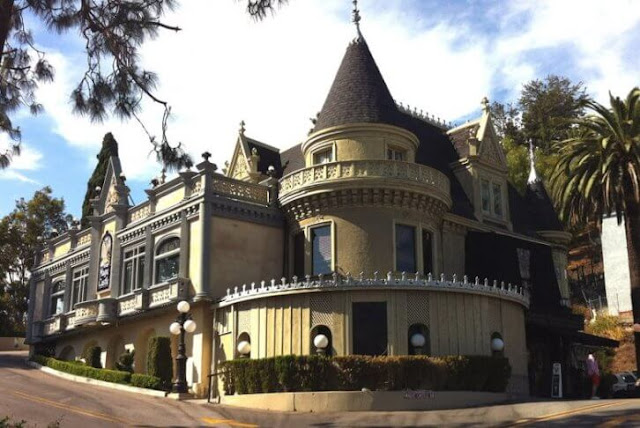 Στο εσωτερικό του Magic Castle: Το πιο «κρυφό» κλαμπ του Χόλιγουντ ...