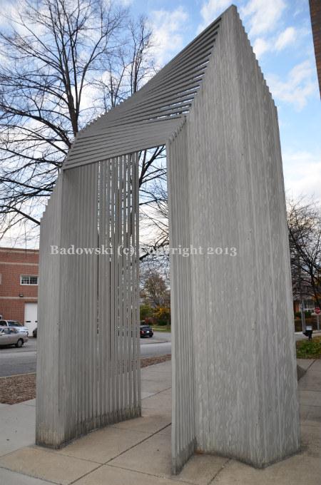 Chicago Public Art: Stepped Arch