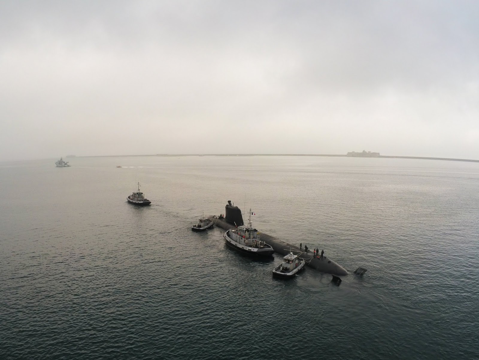 AAG_th บันทึกประจำวัน: เรือดำน้ำนิวเคลียร์ชั้น Barracuda ลำแรก Suffren ...