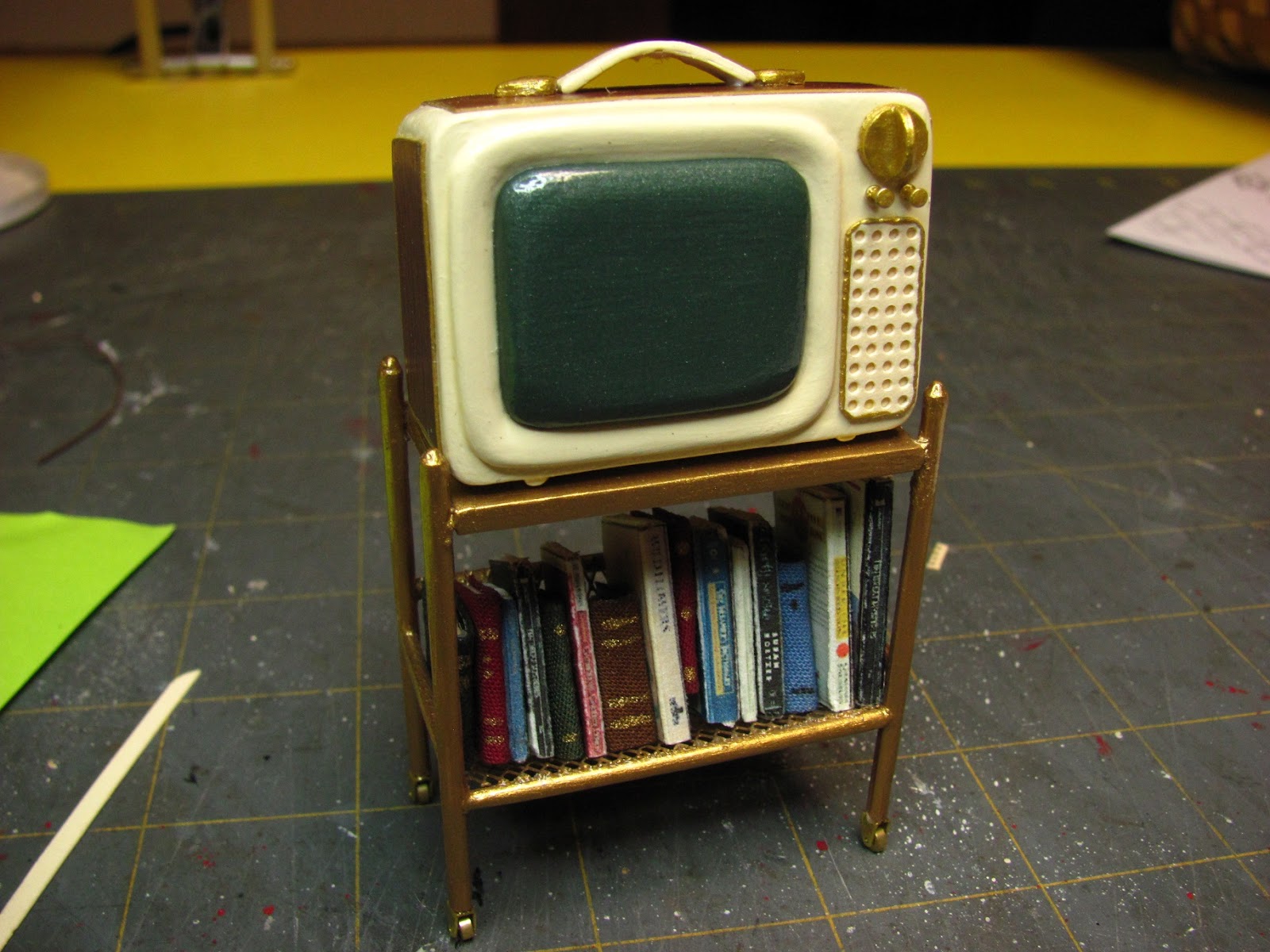 Dollhouse Miniature Furniture - Tutorials | 1 inch minis: 1 INCH SCALE ...