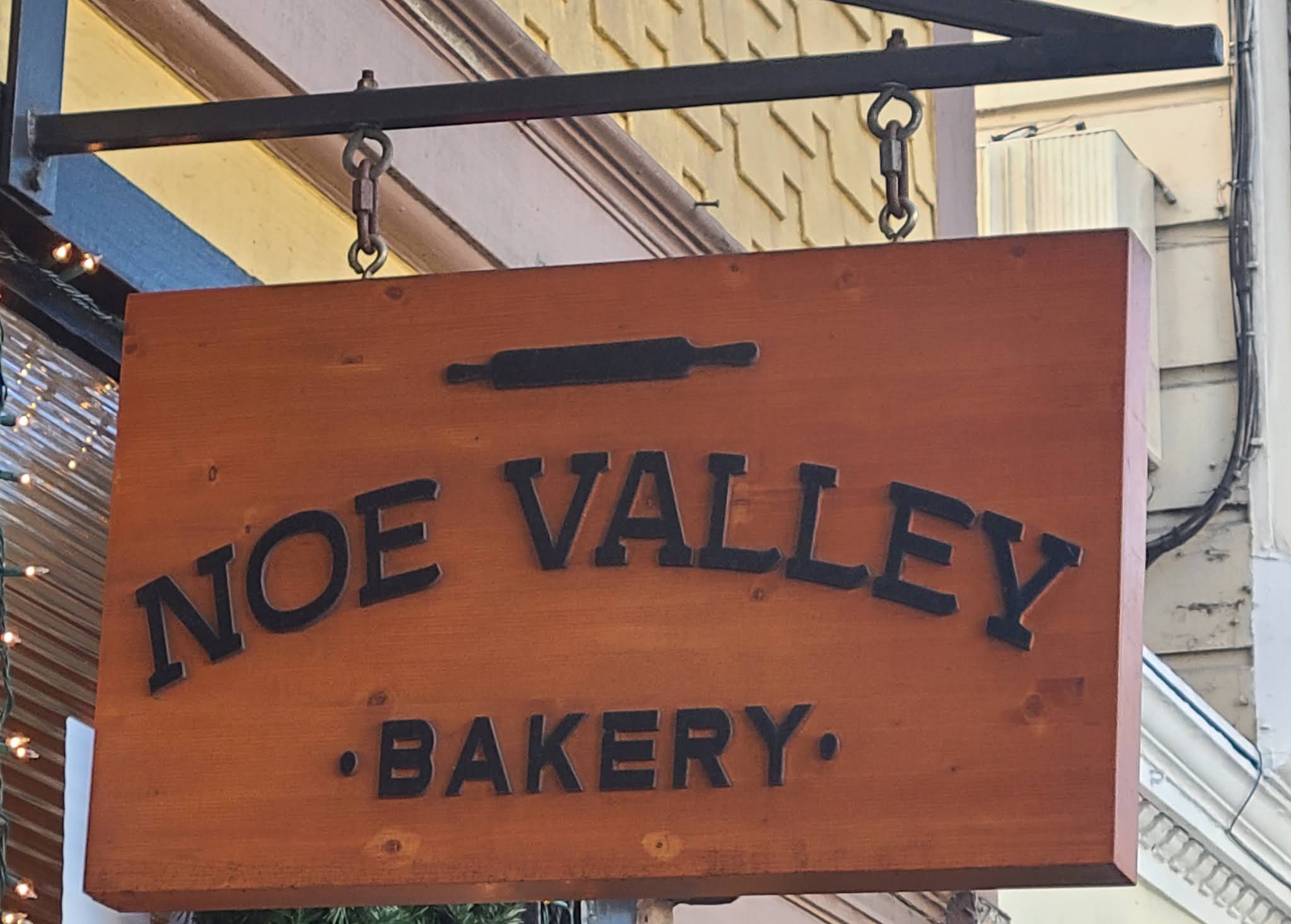 Adventures in Weseland: Happy 2021 and The Noe Valley Bakery