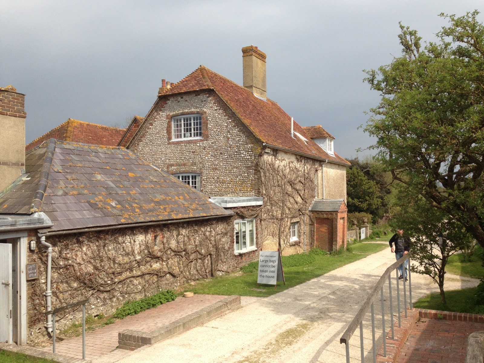 hill top homestead: Charleston Farmhouse.