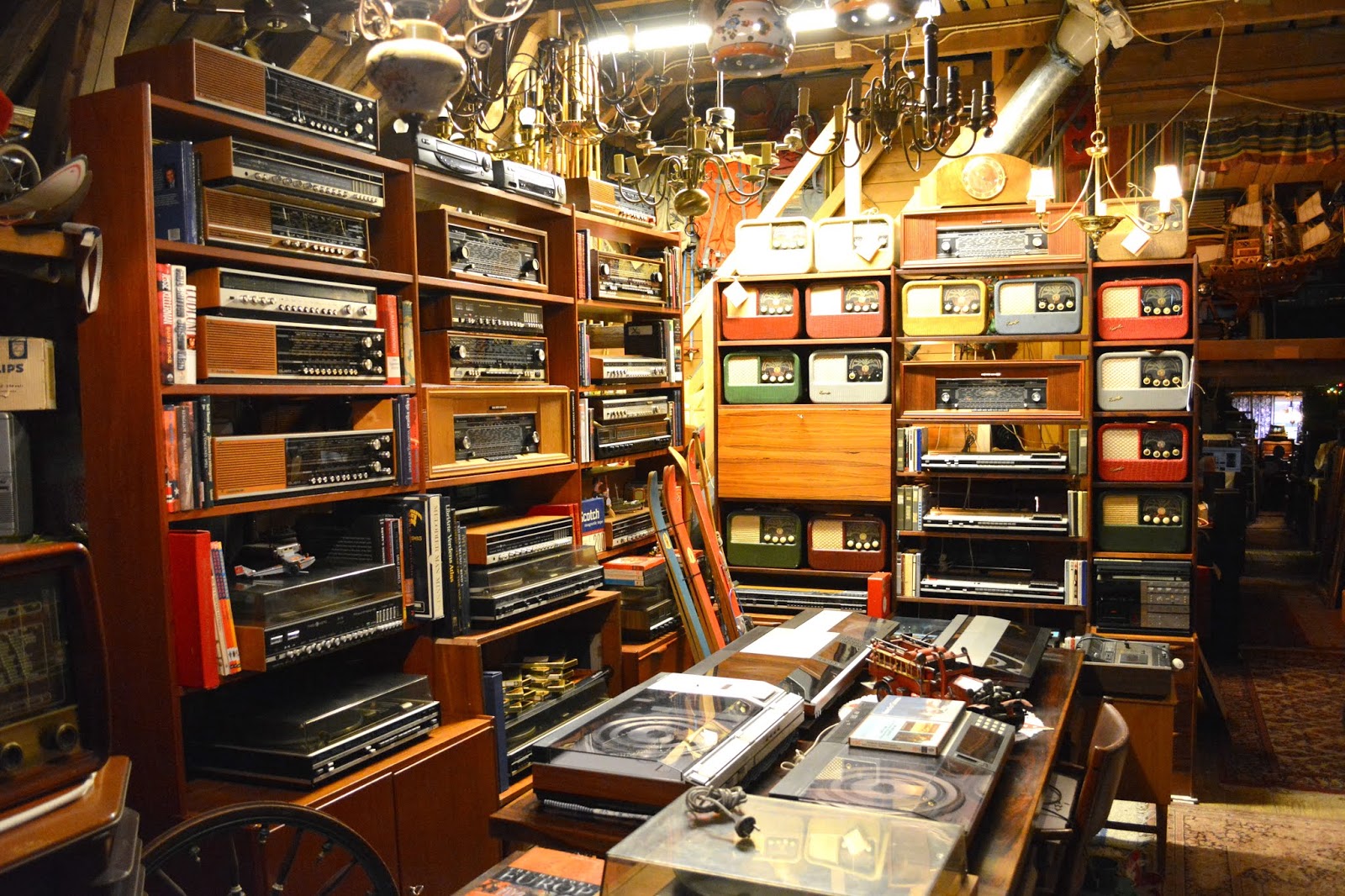 RADIONETTE RADIO WORLD: RADIONETTE RADIO WORLD