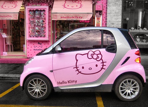 Wondrland Mickey: Hello Kitty Car & Accessories!