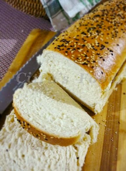 Citra's Home Diary: Sandwich White Bread / Roti empuk tanpa telur
