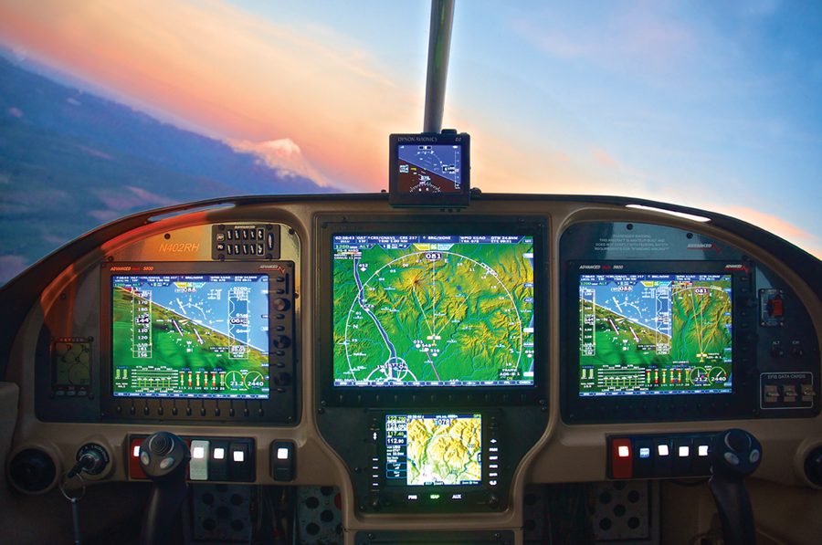 Dynon Avionics Introduces SkyView SE and Advanced AF-5700