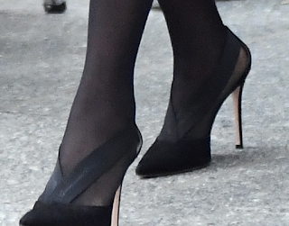 Celebrity Legs and Feet in Tights: Gabrielle Union`s Legs and Feet in ...