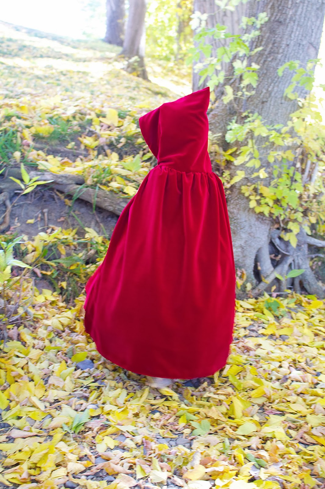 do it yourself divas: DIY: Little Red Riding Hood Costume/Cloak 2T-4T