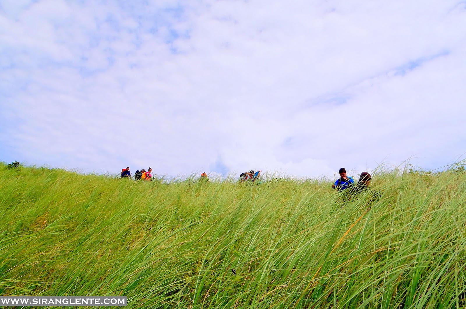 SIRANG LENTE: HIKING GUIDE: Mt. Talamitam, Batangas