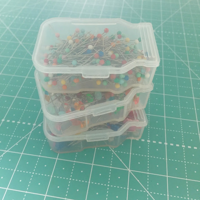 Bee In My Bonnet: Cutie Pie Pincushion Tutorial!!