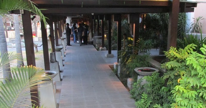 Menikmati makan malam di Resto Nine Surabaya | Dwi Puspita Lifestyle ...