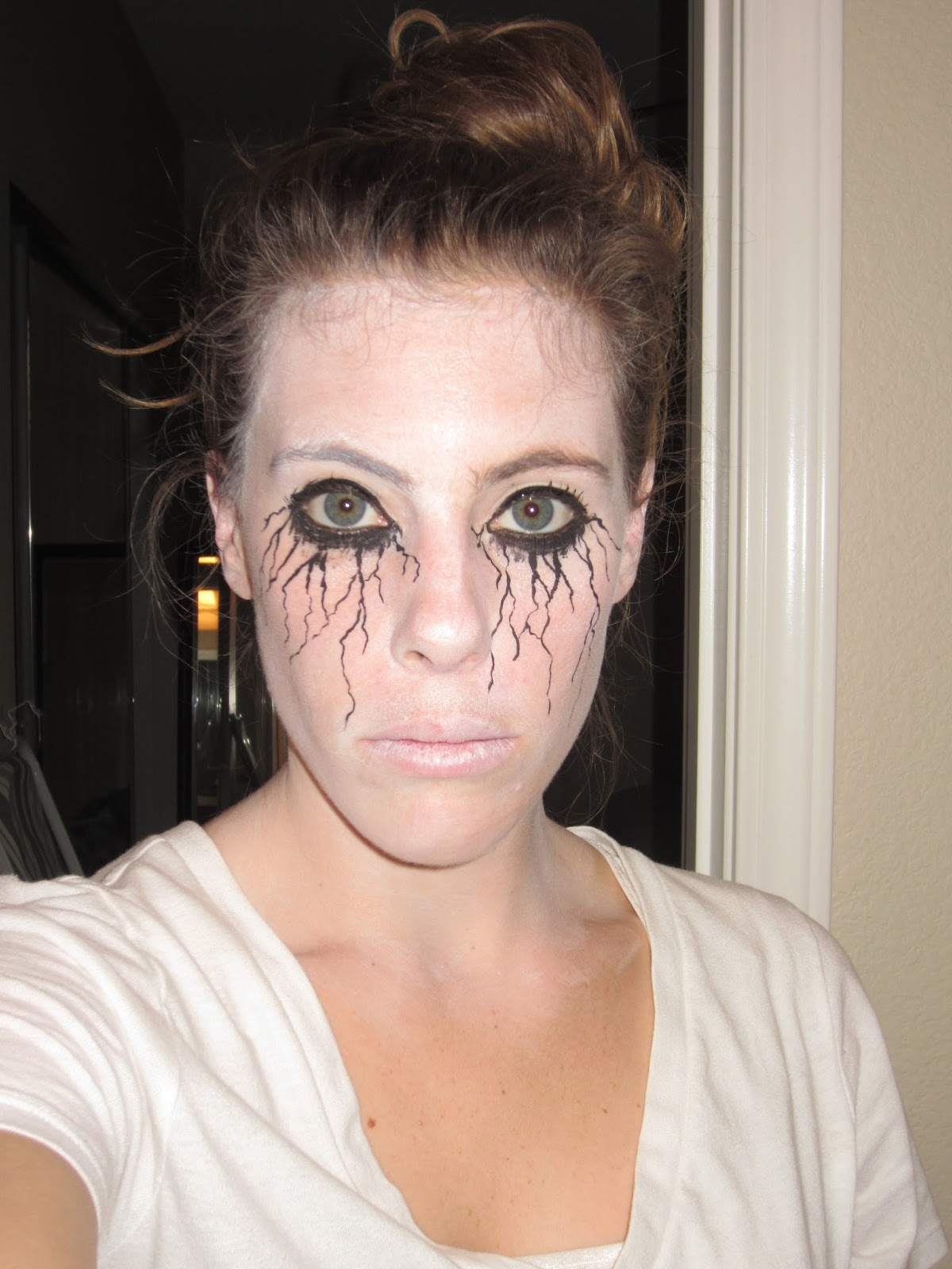 Amanda Did It: DIY Projects: Halloween Scary Makeup Tutorial