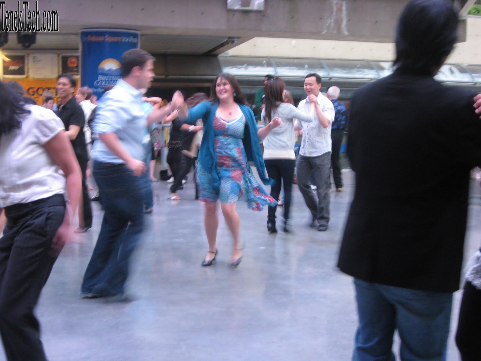 Living Vancouver Canada: Robson Square Summer Dance Series in Vancouver