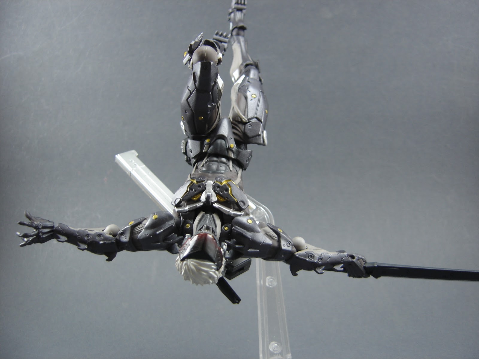 Lightning Ace's gundams: Revoltech Raiden from metal gear rising ...
